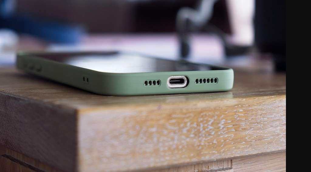 ¿Es mejor comprar el iPhone 16 o el iPhone 16e?