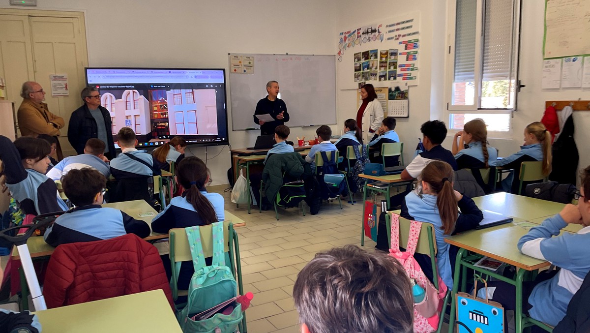 Amor de Dios Caudete Promueve la Empatía Intergeneracional